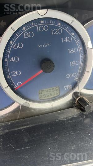 Grey Mitsubishi l-200 2007 in Liepaja, with an engine capacity of 2.40 L and mileage of 296 thousand km for 7000 €, photo 8 on AUTOMOTO.COM.LV