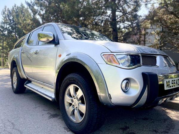 Mitsubishi l-200 2007 Šauļi vietnē Pelēks Mitsubishi l-200 2007 Šauļi, ar dzinēja tilpumu 2.48 L un nobraukumu 151 tūkst. km par 4850 €, foto 4 vietnē AUTOMOTO.COM.LV