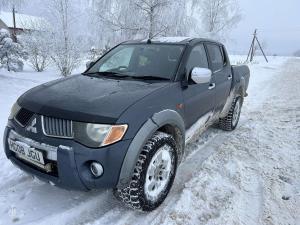 Pelēks Mitsubishi l-200 2008 Raseiniai, ar dzinēja tilpumu 2.48 L un nobraukumu 230 tūkst. km par 4800 €, foto  vietnē AUTOMOTO.COM.LV