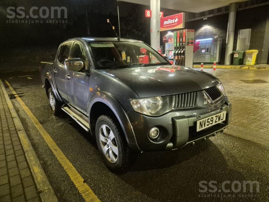 Pelēks Mitsubishi l-200 2009 Rīga, ar dzinēja tilpumu 2.50 L un nobraukumu 226 tūkst. km par 4900 €, foto 1 vietnē AUTOMOTO.COM.LV