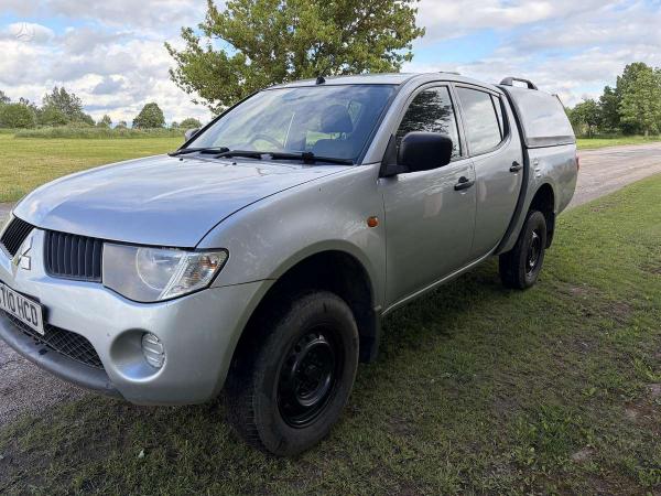 Mitsubishi l-200 2010 Raseiniai vietnÄ PelÄks Mitsubishi l-200 2010 Raseiniai, ar dzinÄja tilpumu 2.48 L un nobraukumu 230 tÅ«kst. km par 3600 ā¬, foto 7 vietnÄ AUTOMOTO.COM.LV