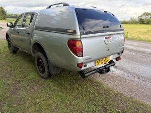 Pelēks Mitsubishi l-200 2010 Raseiniai, ar dzinēja tilpumu 2.48 L un nobraukumu 230 tūkst. km par 3600 €, foto 8 vietnē AUTOMOTO.COM.LV