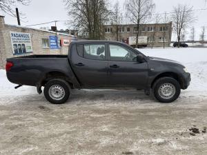 Grey Mitsubishi l-200 2011 in Pasvalys, with an engine capacity of 2.48 L and mileage of 276 thousand km for 8300 €, photo  on AUTOMOTO.COM.LV