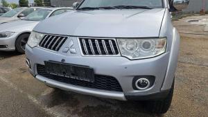 Pelēks Mitsubishi l-200 2011 Rokiškis, ar dzinēja tilpumu 2.50 L un nobraukumu 227 tūkst. km par 4600 €, foto 3 vietnē AUTOMOTO.COM.LV