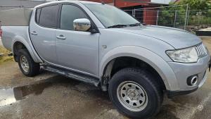 Pelēks Mitsubishi l-200 2011 Rokiškis, ar dzinēja tilpumu 2.50 L un nobraukumu 227 tūkst. km par 4600 €, foto 5 vietnē AUTOMOTO.COM.LV