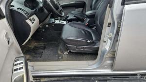 Pelēks Mitsubishi l-200 2011 Rokiškis, ar dzinēja tilpumu 2.50 L un nobraukumu 227 tūkst. km par 4600 €, foto 15 vietnē AUTOMOTO.COM.LV