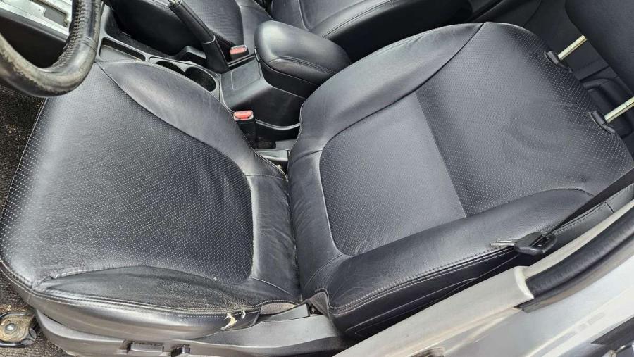 Pelēks Mitsubishi l-200 2011 Rokiškis, ar dzinēja tilpumu 2.50 L un nobraukumu 227 tūkst. km par 4600 €, foto 16 vietnē AUTOMOTO.COM.LV