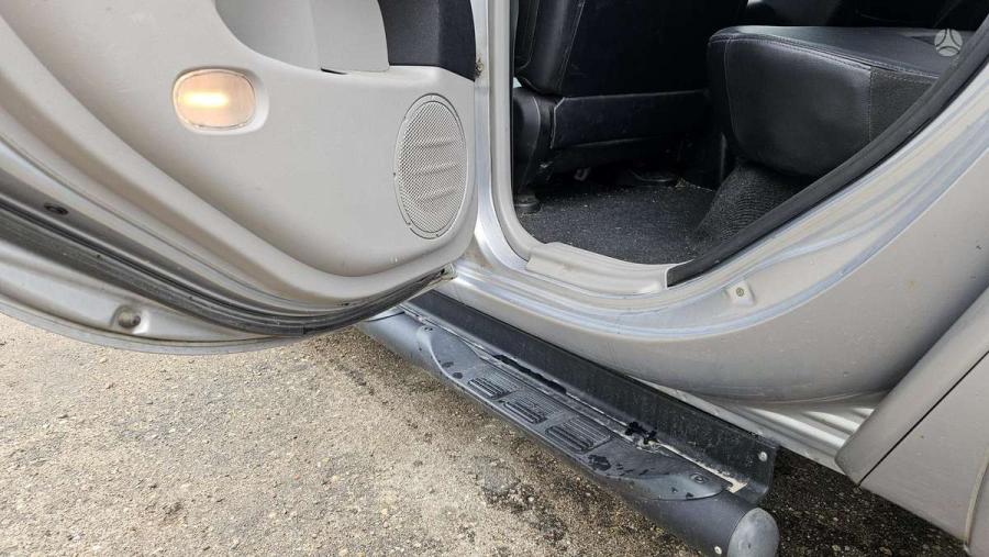 Pelēks Mitsubishi l-200 2011 Rokiškis, ar dzinēja tilpumu 2.50 L un nobraukumu 227 tūkst. km par 4600 €, foto 18 vietnē AUTOMOTO.COM.LV