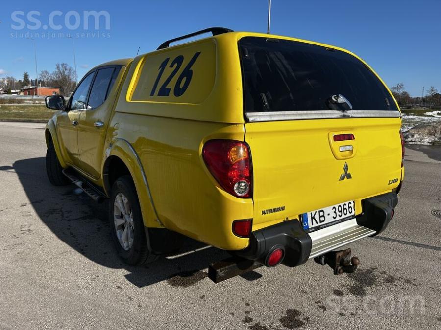 Серый Мицубиси Л 200 2015 в Рига, объемом двигателя 2.50 л и пробегом 0 тыс. км за 8250 €, фото 10 на AUTOMOTO.COM.LV