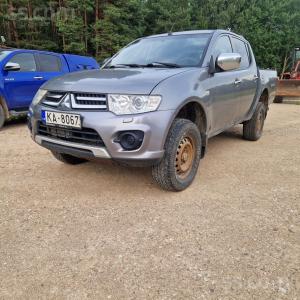Grey Mitsubishi l-200 2015 in Tukums, with an engine capacity of 2.50 L and mileage of 411 thousand km for 5900 €, photo  on AUTOMOTO.COM.LV