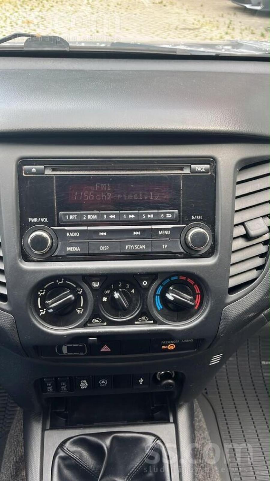 Grey Mitsubishi l-200 2016 in Riga, with an engine capacity of 2.50 L and mileage of 279 thousand km for 10450 €, photo 12 on AUTOMOTO.COM.LV