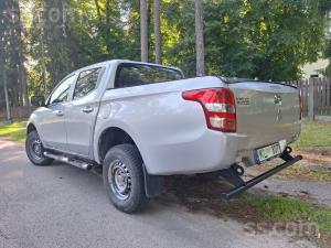 Pelēks Mitsubishi l-200 2016 Ogre, ar dzinēja tilpumu 2.40 L un nobraukumu 333 tūkst. km par 10000 €, foto 4 vietnē AUTOMOTO.COM.LV