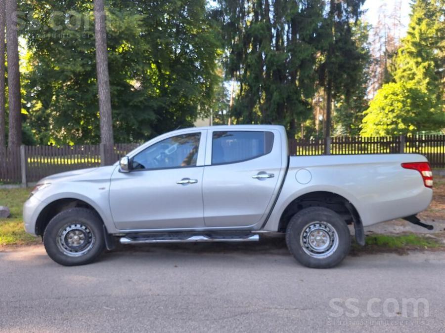 Pelēks Mitsubishi l-200 2016 Ogre, ar dzinēja tilpumu 2.40 L un nobraukumu 333 tūkst. km par 10000 €, foto 6 vietnē AUTOMOTO.COM.LV