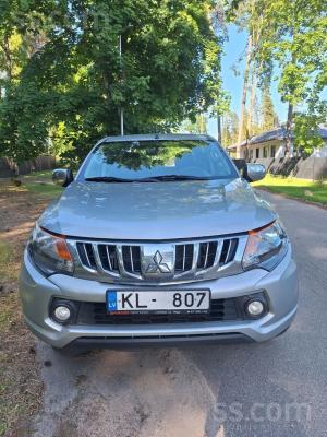 Pelēks Mitsubishi l-200 2016 Ogre, ar dzinēja tilpumu 2.40 L un nobraukumu 333 tūkst. km par 10000 €, foto 8 vietnē AUTOMOTO.COM.LV