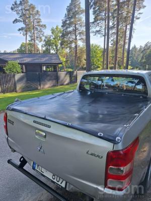 Pelēks Mitsubishi l-200 2016 Ogre, ar dzinēja tilpumu 2.40 L un nobraukumu 333 tūkst. km par 10000 €, foto 13 vietnē AUTOMOTO.COM.LV