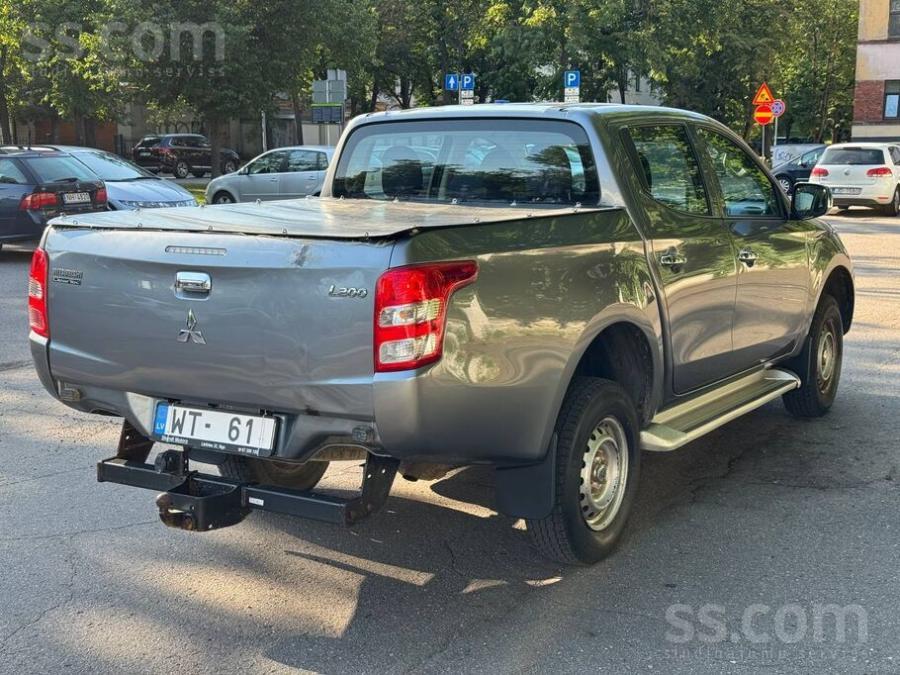 Серый Мицубиси Л 200 2018 в Рига, объемом двигателя 2.40 л и пробегом 261 тыс. км за 11150 €, фото 5 на AUTOMOTO.COM.LV