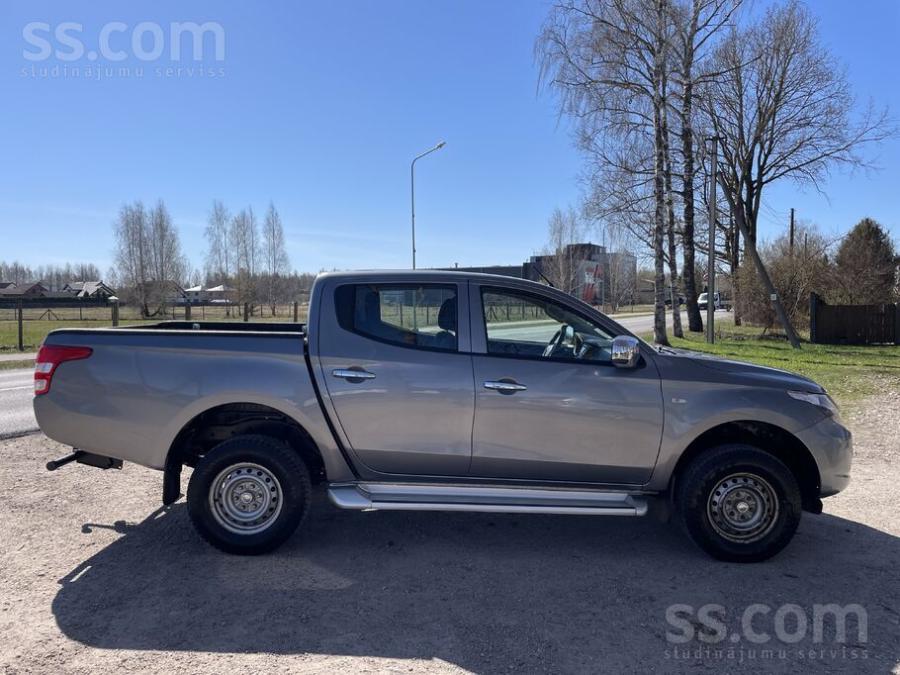 Pelēks Mitsubishi l-200 2019 Rīga, ar dzinēja tilpumu 2.40 L un nobraukumu 257 tūkst. km par 14990 €, foto 7 vietnē AUTOMOTO.COM.LV