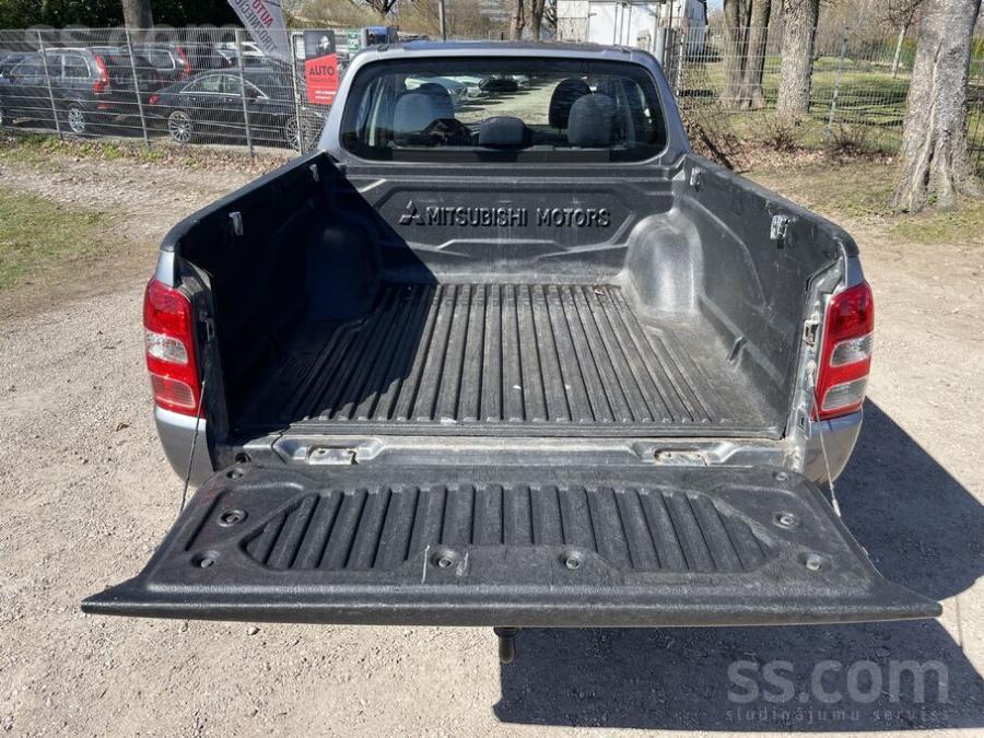 Pelēks Mitsubishi l-200 2019 Rīga, ar dzinēja tilpumu 2.40 L un nobraukumu 257 tūkst. km par 14990 €, foto 15 vietnē AUTOMOTO.COM.LV