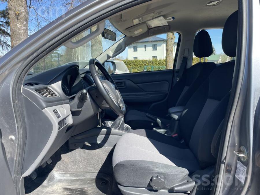 Pelēks Mitsubishi l-200 2019 Rīga, ar dzinēja tilpumu 2.40 L un nobraukumu 257 tūkst. km par 14990 €, foto 19 vietnē AUTOMOTO.COM.LV