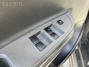 Pelēks Mitsubishi l-200 2019 Rīga, ar dzinēja tilpumu 2.40 L un nobraukumu 257 tūkst. km par 14990 €, foto 32 vietnē AUTOMOTO.COM.LV
