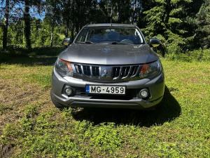 Pelēks Mitsubishi l-200 2019 Rīga, ar dzinēja tilpumu 2.40 L un nobraukumu 0 tūkst. km par 12000 €, foto 3 vietnē AUTOMOTO.COM.LV