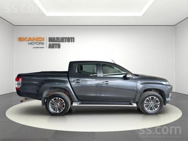 Pelēks Mitsubishi l-200 2020 Rīga, ar dzinēja tilpumu 2.30 L un nobraukumu 281 tūkst. km par 16790 €, foto 3 vietnē AUTOMOTO.COM.LV