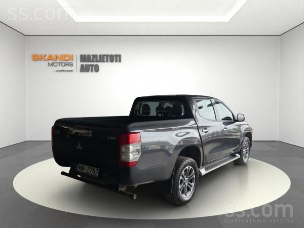 Pelēks Mitsubishi l-200 2020 Rīga, ar dzinēja tilpumu 2.30 L un nobraukumu 281 tūkst. km par 16790 €, foto 5 vietnē AUTOMOTO.COM.LV