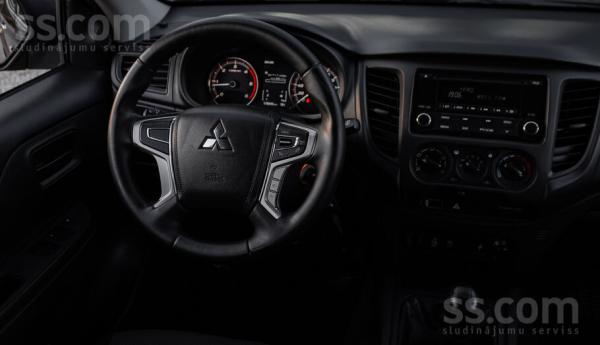 Pelēks Mitsubishi l-200 2021 Jelgava, ar dzinēja tilpumu 2.30 L un nobraukumu 178 tūkst. km par 19900 €, foto 11 vietnē AUTOMOTO.COM.LV