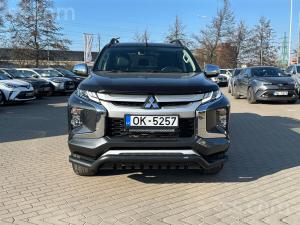 Grey Mitsubishi l-200 2022 in Liepaja, with an engine capacity of 2.30 L and mileage of 54 thousand km for 30900 €, photo 8 on AUTOMOTO.COM.LV