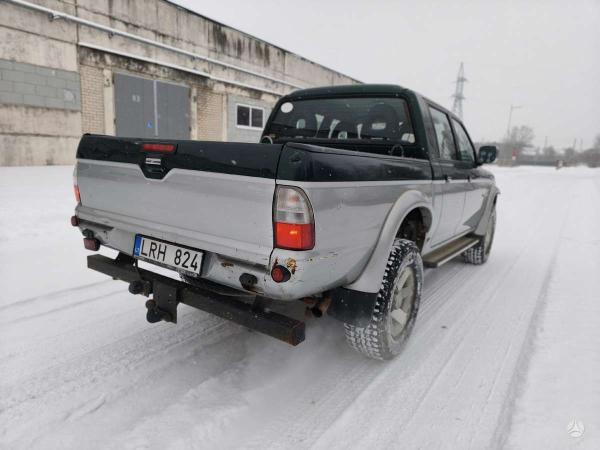 Mitsubishi l-200 2003 Jonava, ar dzinēja tilpumu 2.48 L un nobraukumu 179 tūkst. km par 4500 €, foto 3 vietnē AUTOMOTO.COM.LV
