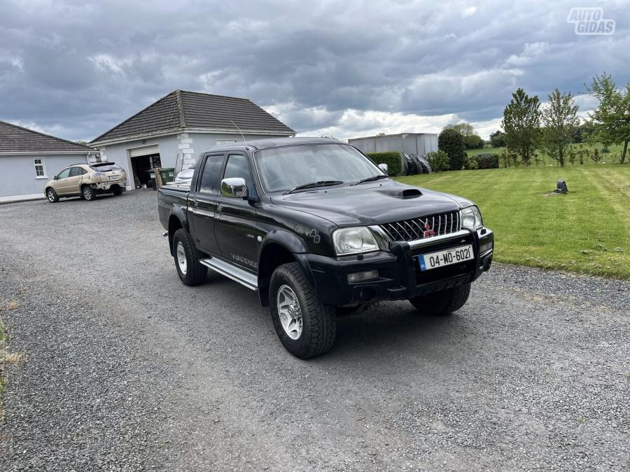 Mitsubishi l-200 2004 in Marijampole, with an engine capacity of 2.50 L and mileage of 169 thousand km for 3950 €, photo 4 on AUTOMOTO.COM.LV