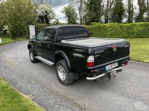 Mitsubishi l-200 2004 in Marijampole, with an engine capacity of 2.50 L and mileage of 169 thousand km for 3950 €, photo 5 on AUTOMOTO.COM.LV