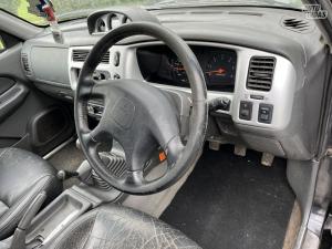 Mitsubishi l-200 2004 in Marijampole, with an engine capacity of 2.50 L and mileage of 169 thousand km for 3950 €, photo 6 on AUTOMOTO.COM.LV