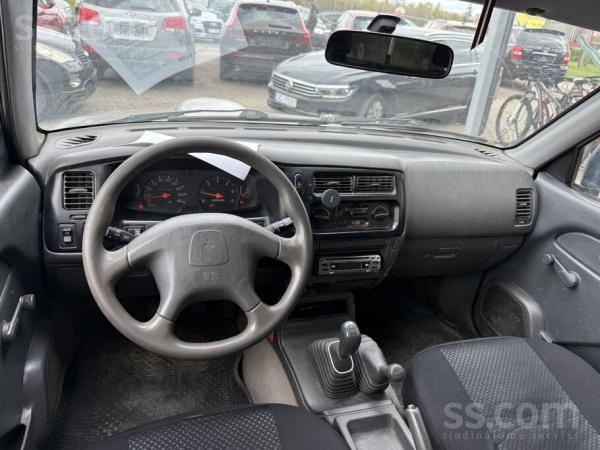 Mitsubishi l-200 2005 Talsi, ar dzinēja tilpumu 2.50 L un nobraukumu 248 tūkst. km par 4970 €, foto 5 vietnē AUTOMOTO.COM.LV