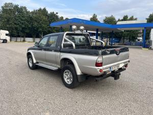 Mitsubishi l-200 2005 in Marijampole, with an engine capacity of 2.50 L and mileage of 206 thousand km for 3850 €, photo 4 on AUTOMOTO.COM.LV
