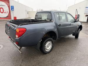 Mitsubishi l-200 2008 in Vilnius, with an engine capacity of 2.50 L and mileage of 275 thousand km for 7100 €, photo 7 on AUTOMOTO.COM.LV