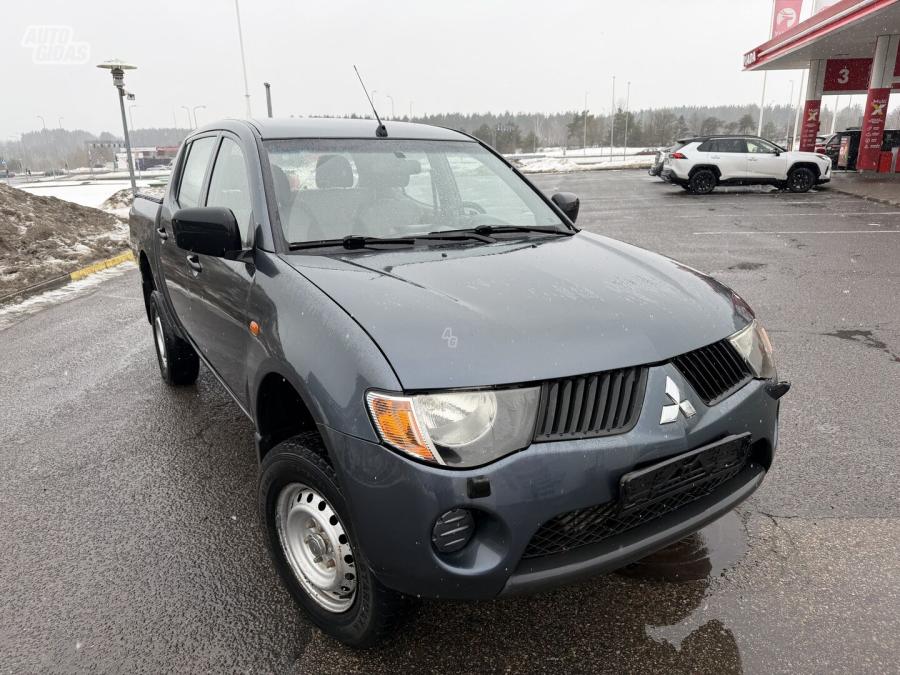 Mitsubishi l-200 2008 in Vilnius, with an engine capacity of 2.50 L and mileage of 275 thousand km for 7100 €, photo 10 on AUTOMOTO.COM.LV