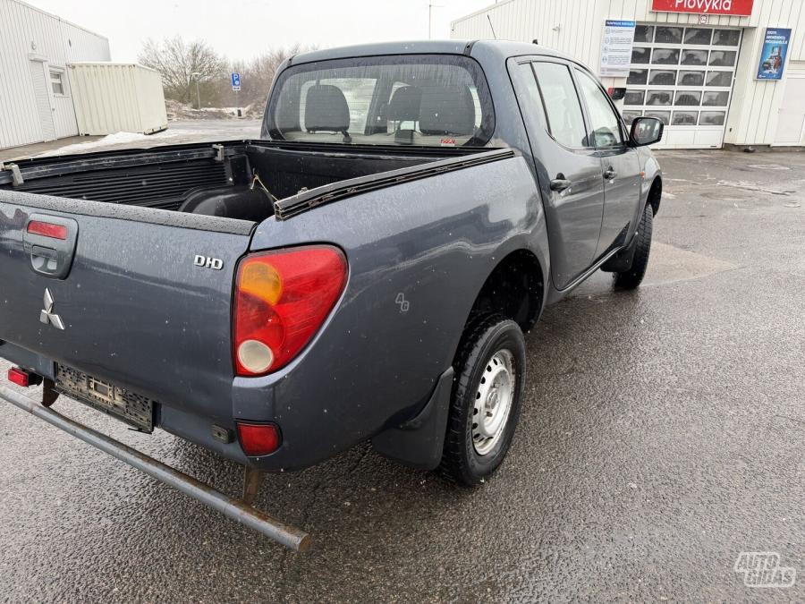 Mitsubishi l-200 2008 in Vilnius, with an engine capacity of 2.50 L and mileage of 275 thousand km for 7100 €, photo 11 on AUTOMOTO.COM.LV