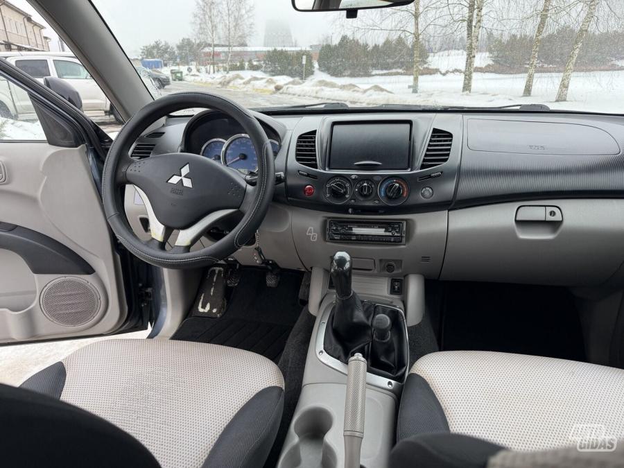 Mitsubishi l-200 2008 in Vilnius, with an engine capacity of 2.50 L and mileage of 275 thousand km for 7100 €, photo 16 on AUTOMOTO.COM.LV