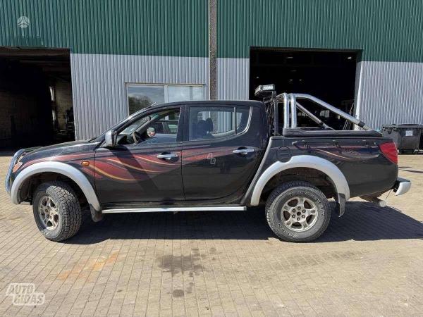 Mitsubishi l-200 2009 Kauņa, ar dzinēja tilpumu 2.50 L un nobraukumu 160 tūkst. km par 6400 €, foto 3 vietnē AUTOMOTO.COM.LV