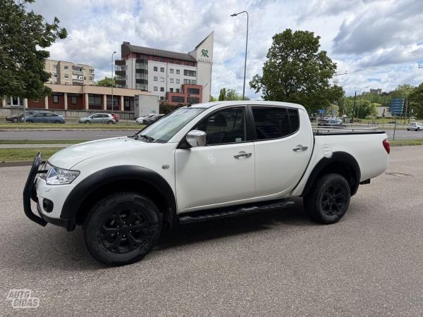 Mitsubishi l-200 2012 in Vilnius, with an engine capacity of 2.50 L and mileage of 281 thousand km for 6500 €, photo 2 on AUTOMOTO.COM.LV