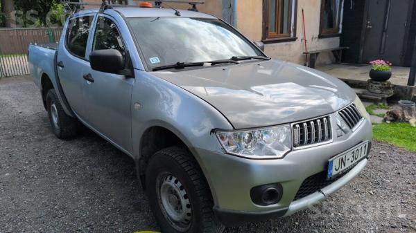 Mitsubishi l-200 2014 Jūrmala, ar dzinēja tilpumu 2.50 L un nobraukumu 318 tūkst. km par 8500 €, foto 2 vietnē AUTOMOTO.COM.LV