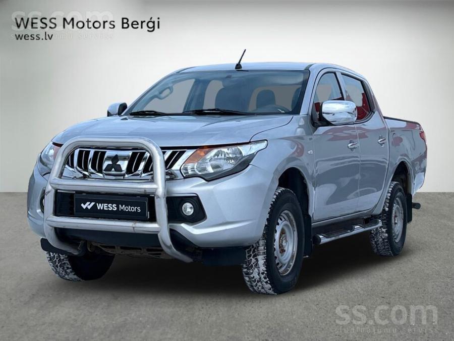 Mitsubishi l-200 2016 in Riga, with an engine capacity of 2.40 L and mileage of 161 thousand km for 14990 €, photo 1 on AUTOMOTO.COM.LV