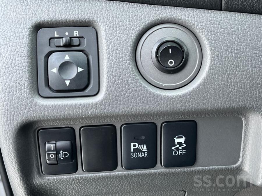 Mitsubishi l-200 2016 in Riga, with an engine capacity of 2.40 L and mileage of 161 thousand km for 14990 €, photo 18 on AUTOMOTO.COM.LV