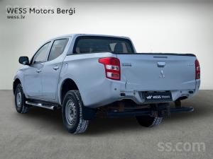 Mitsubishi l-200 2016 in Riga, with an engine capacity of 2.40 L and mileage of 161 thousand km for 14990 €, photo 22 on AUTOMOTO.COM.LV