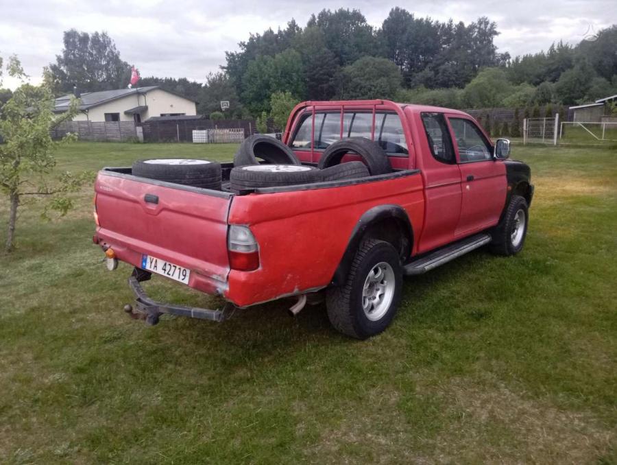 Sarkans Mitsubishi l-200 1997 Jonava, ar dzinēja tilpumu 2.48 L un nobraukumu 240 tūkst. km par 2750 €, foto 6 vietnē AUTOMOTO.COM.LV