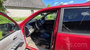 Red Mitsubishi l-200 2009 in Aizkraukle, with an engine capacity of 2.50 L and mileage of 460 thousand km for 6500 €, photo 6 on AUTOMOTO.COM.LV