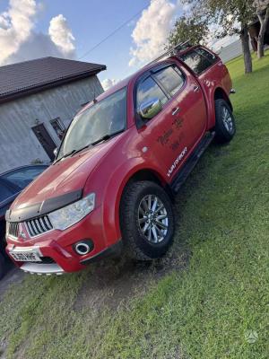 Red Mitsubishi l-200 2010 in Silute, with an engine capacity of 2.48 L and mileage of 196 thousand km for 6000 €, photo  on AUTOMOTO.COM.LV