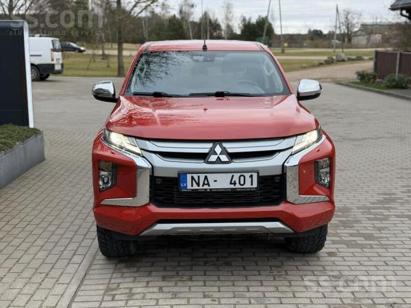 Sarkans Mitsubishi l-200 2021 Liepāja, ar dzinēja tilpumu 2.20 L un nobraukumu 117 tūkst. km par 27000 €, foto 2 vietnē AUTOMOTO.COM.LV