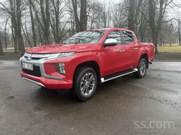 Sarkans Mitsubishi l-200 2022 Rīga, ar dzinēja tilpumu 2.30 L un nobraukumu 77 tūkst. km par 33900 €, foto 2 vietnē AUTOMOTO.COM.LV